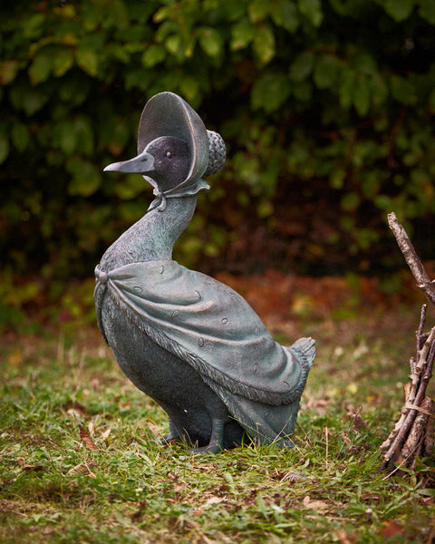 Madame Duck Garden Ornament Dibor